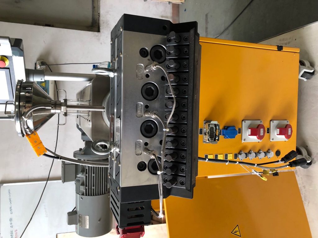 "Flat extrusion die with 180mm width"已被锁定 Flat extrusion die with 180mm ...
